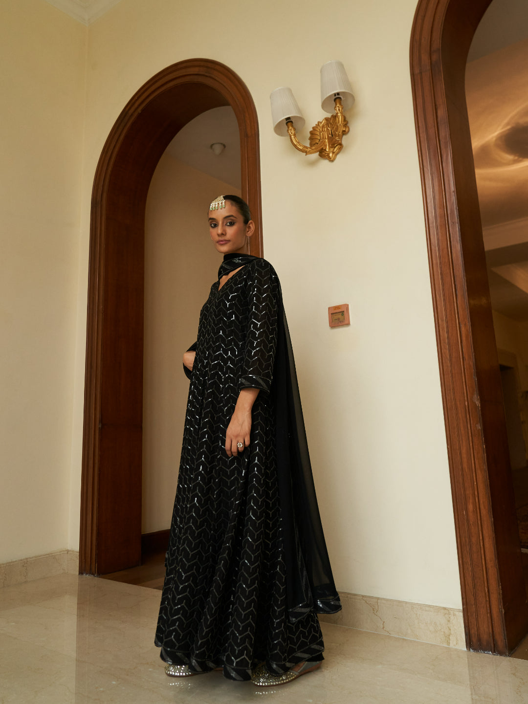 Buy Elegant Black Anarkali Suit For Women - Raisin